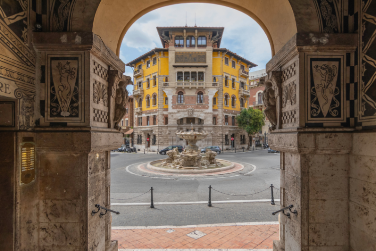 Roma: alla scoperta del quartiere Coppedè e della sua architettura