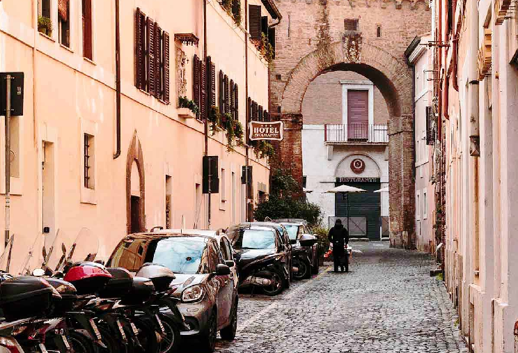 Il quartiere di Borgo Pio a Roma: cosa visitare e quanto costa viverci