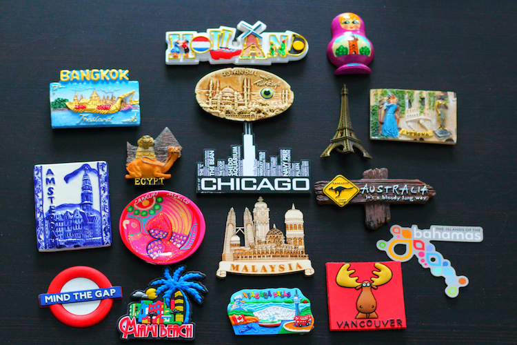 La storia delle calamite da frigorifero: da progetto aerospaziale a ...