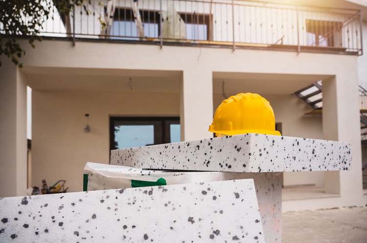 QUANTO DEVE ESSERE SPESSO IL CAPPOTTO TERMICO? – Mediare Oggi