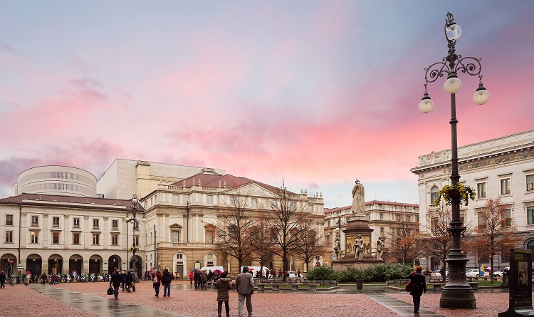 Inaugurata la nuova torre della Scala di Milano in via Verdi