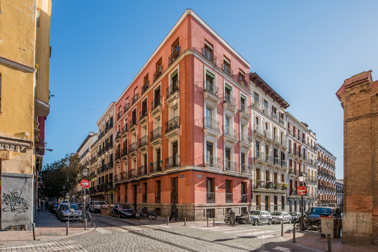 Offendere l'amministratore di condominio sulla chat di WhatsApp è reato?