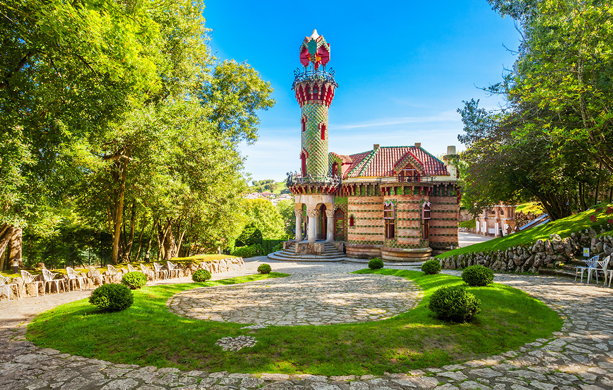 Il Capriccio (El Capricho) di Gaudí a Comillas: le caratteristiche