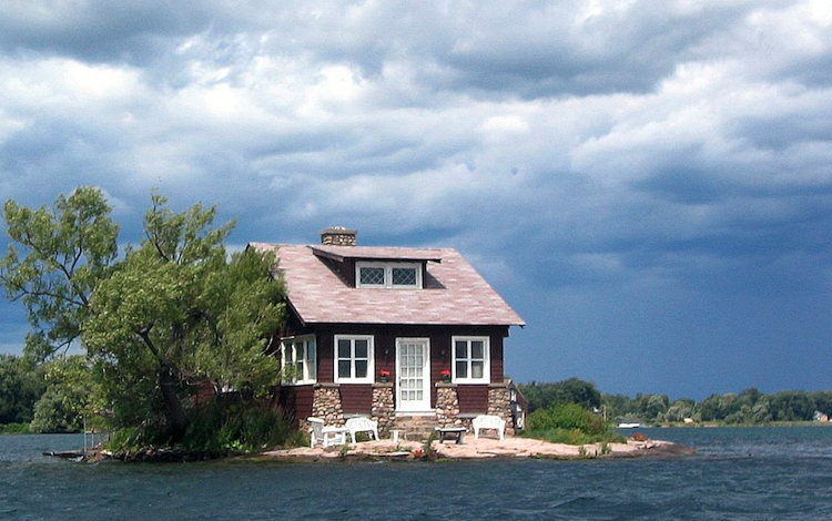 Just Room Enough, tutto sull'isola più piccola del mondo: Hub Island