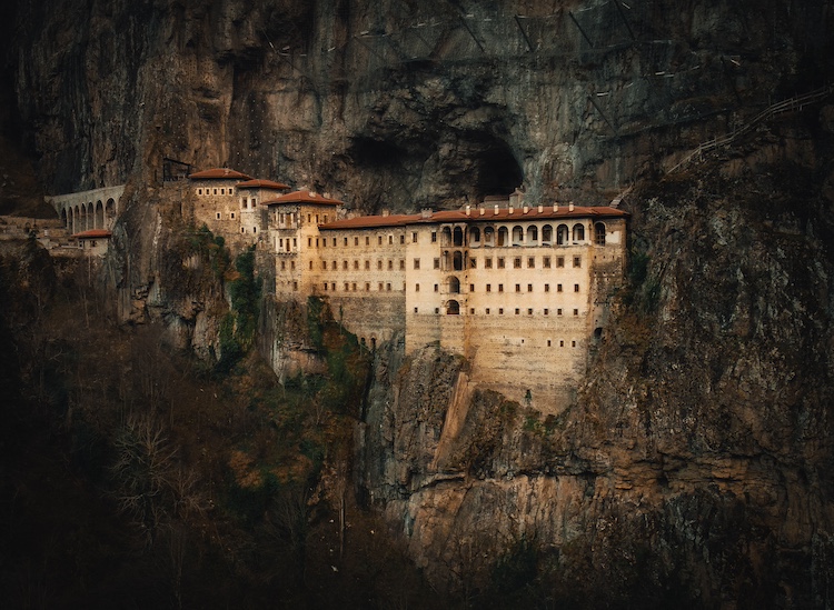Sumela, il monastero in Turchia scavato nella roccia