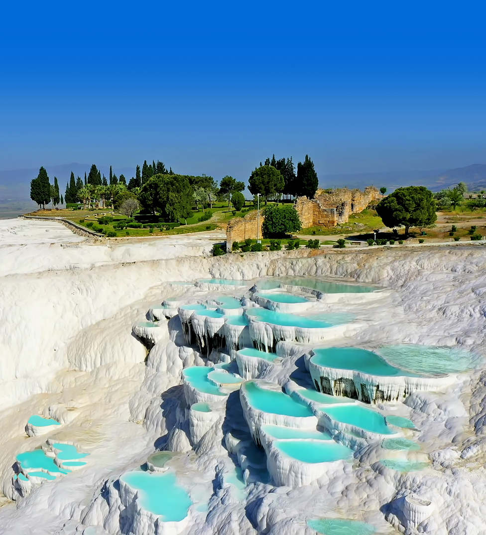 In Turchia c'è un "castello di cotone": tutto su Pamukkale