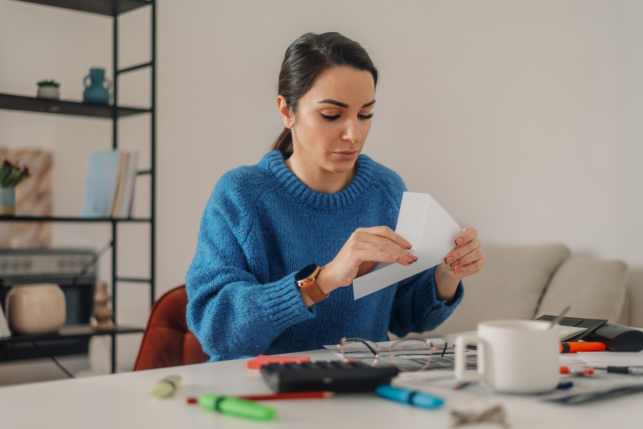 Lettere anonime nella casella della posta, cosa fare?